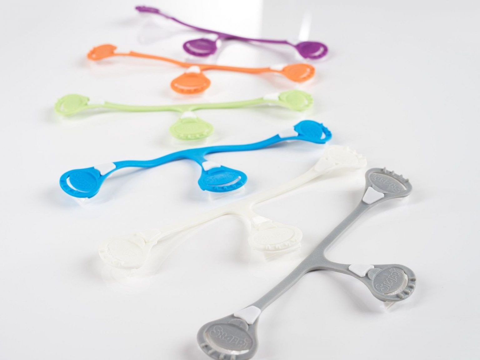 Snappi Cloth Diaper Fasteners - Pack Of 5 (2 Green 2 White 1 Bright ...