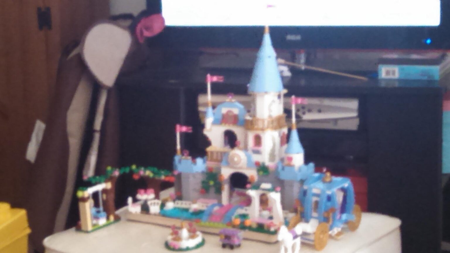 LEGO Disney Princess 41055 Cinderella's Romantic Castle - Swiftsly