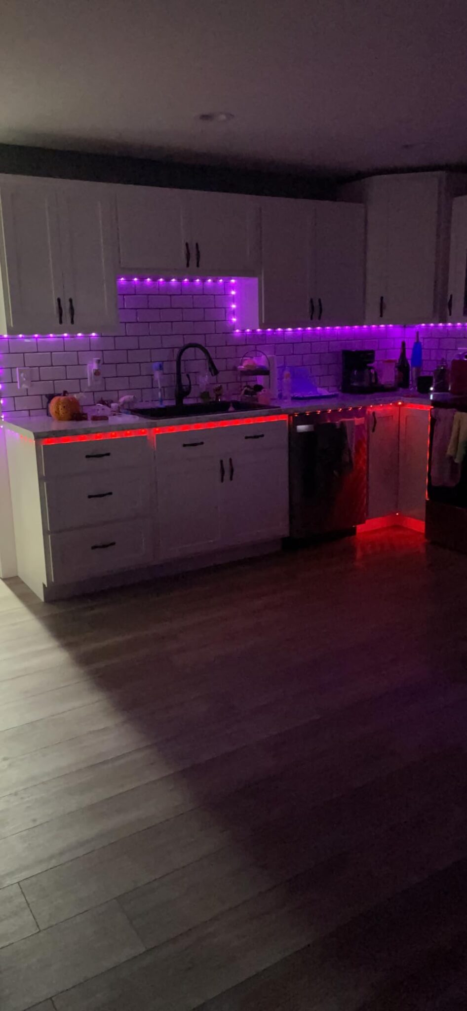 KSIPZE 100ft Led Strip Lights RGB Music Sync Color Changing,Bluetooth ...