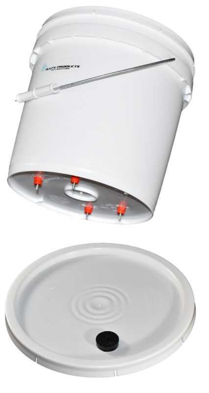 BAFX Products - 2 Gallon Chicken - Poultry - Fowl Watering Bucket & Lid ...