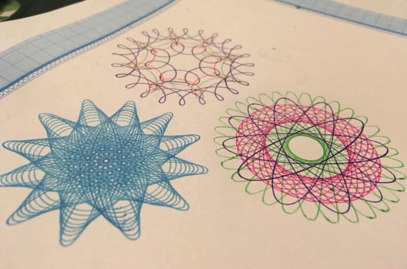 Spirograph — Deluxe Set — Spiral Art Drawing Kit — The Classic Way To ...