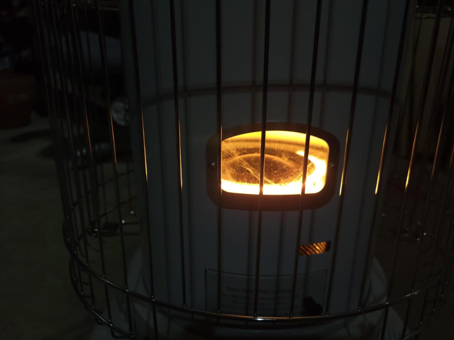Kero World KW-24G Indoor Kerosene Heater, Large, White - Swiftsly