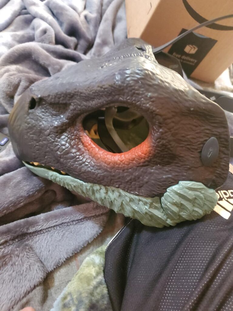 Mattel Jurassic World Dominion Therizinosaurus Dinosaur Mask With ...