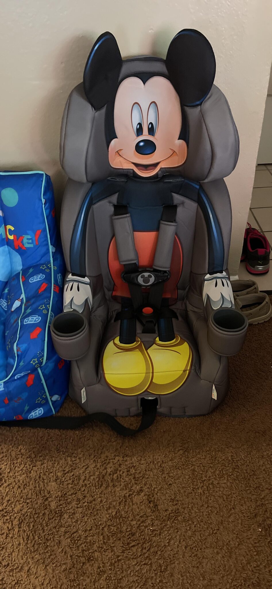 KidsEmbrace 2-in-1 Forward-Facing Harness Booster Seat, Disney Mickey ...